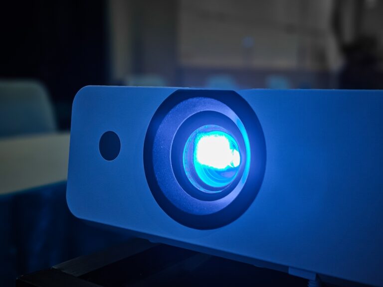 Laser vs Lamp Projectors - A Detailed Comparison